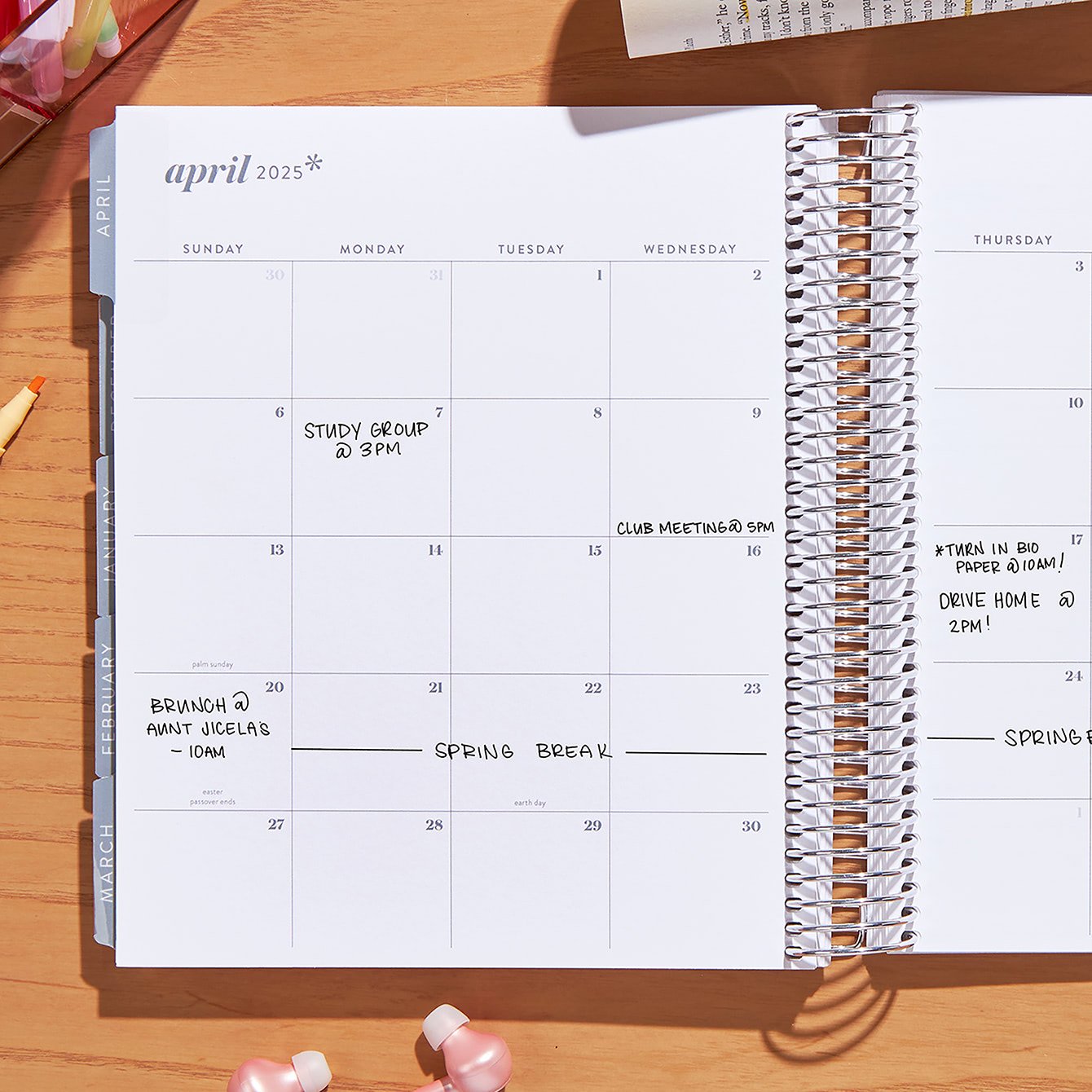 Hello Kitty Pretty Kitty Academic Planner | Erin Condren