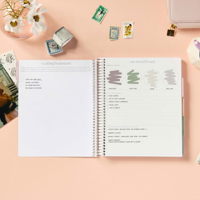 Pure Focus Monogram Wedding Planner | Erin Condren