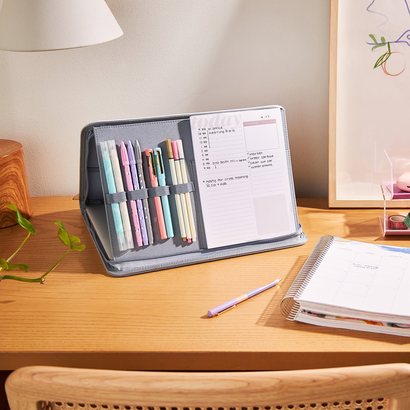 Large Watercolor Leopard Print Stand Up Folio | Erin Condren