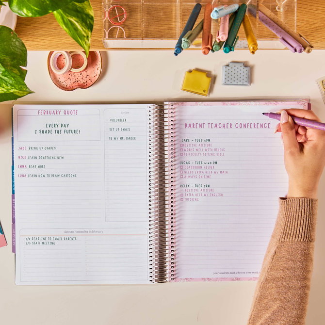 Floral Motif Teacher Lesson Planner | Erin Condren