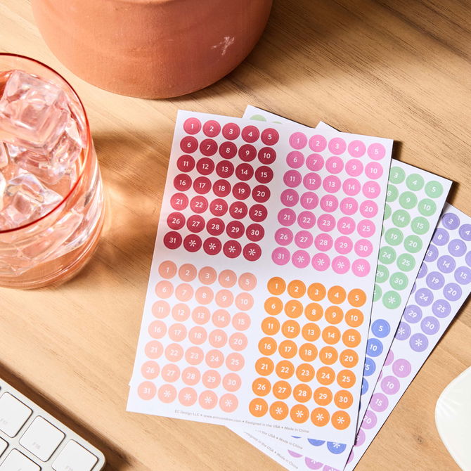 Colorful Calendar Date Dots | Erin Condren
